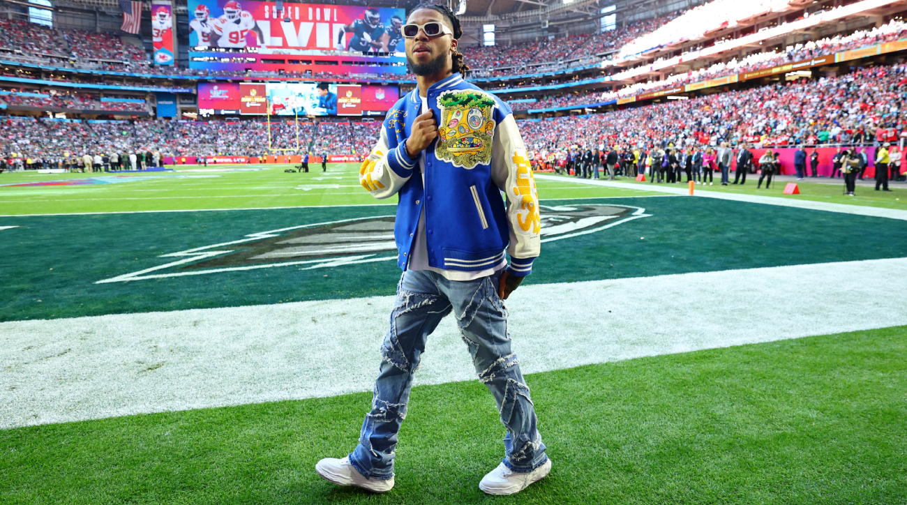 Bills’ Damar Hamlin Addresses Controversy About Jacket He Wore to Super ...