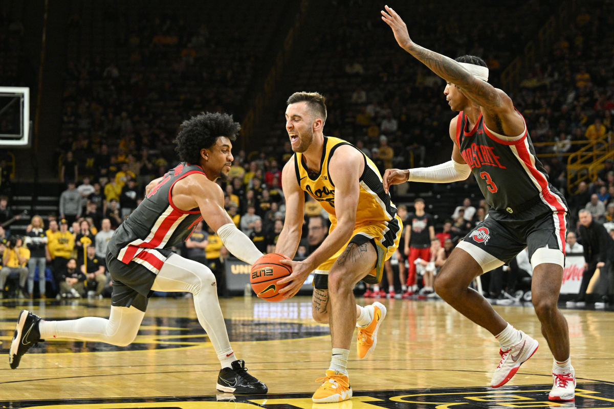 Connor McCaffery Shines for Iowa - Sports Illustrated Iowa Hawkeyes ...