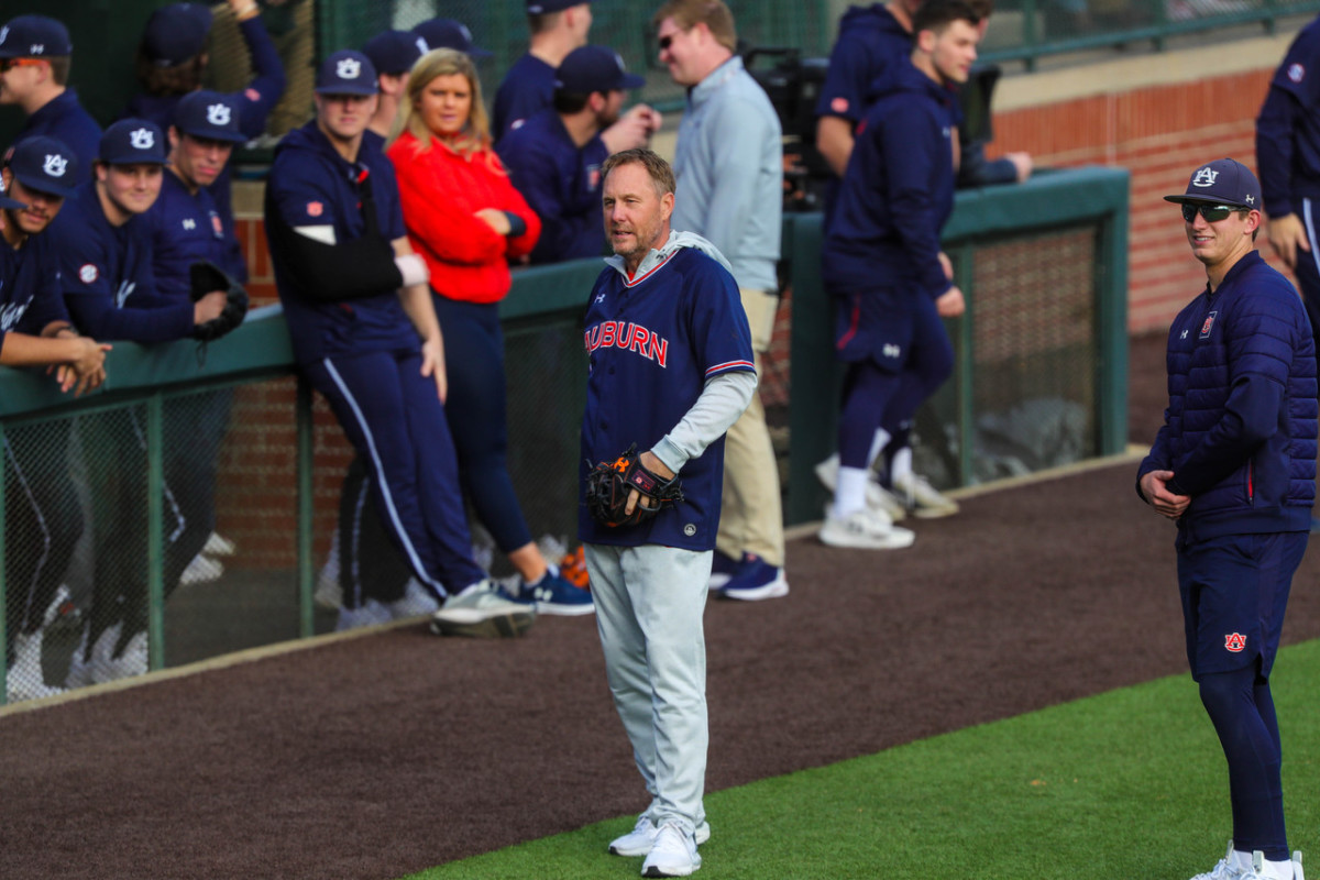 Auburn picks up its tenth win of the season behind brilliant ...