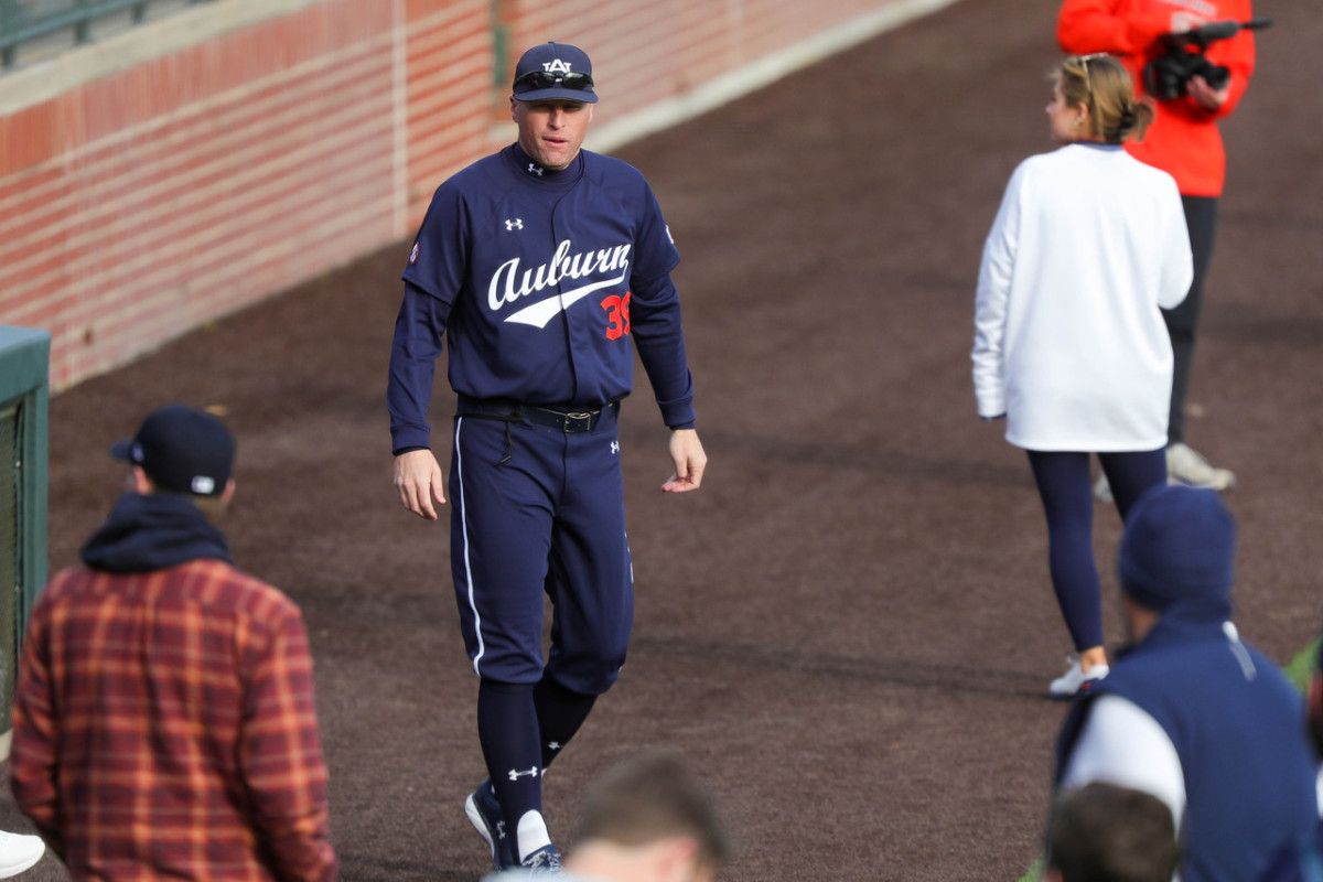 Auburn drops the series finale 11-2 to Indiana - Sports Illustrated ...