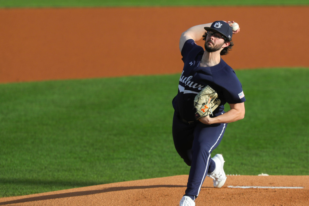 Auburn picks up its tenth win of the season behind brilliant ...