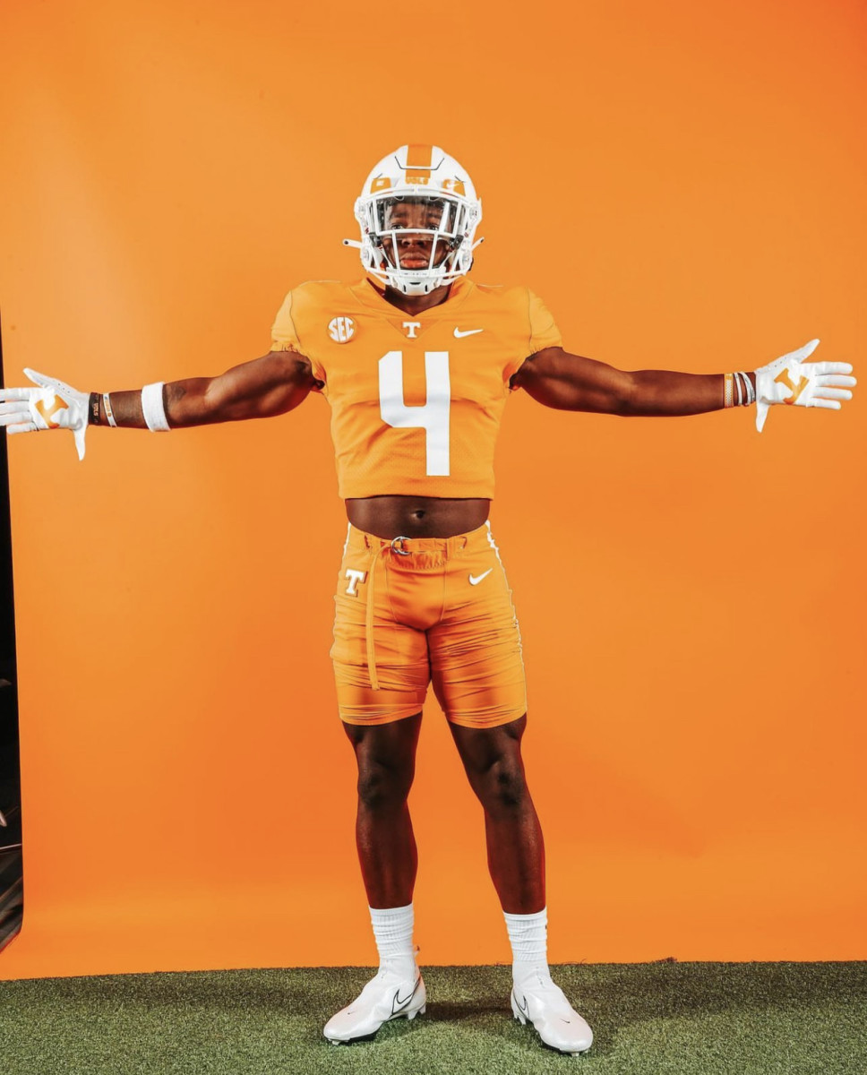 Jerrick Gibson Commits To Texas Over Tennessee Football - Sports ...