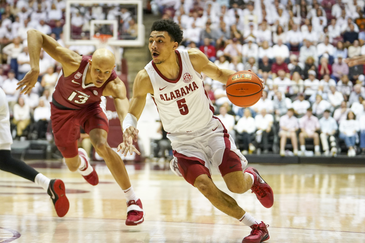 Alabama Guard Jahvon Quinerly Entering NBA Draft, Maintaining College ...