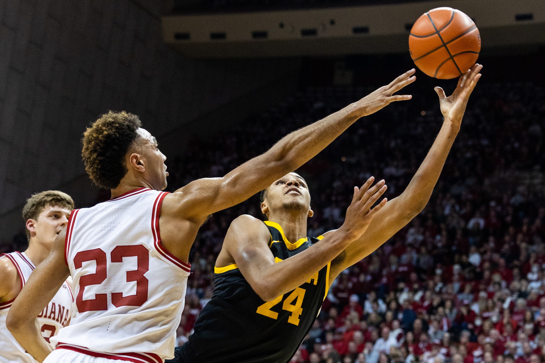 Iowa Runs Indiana Out of Assembly Hall, Hoosiers Suffer 90-68 Loss ...