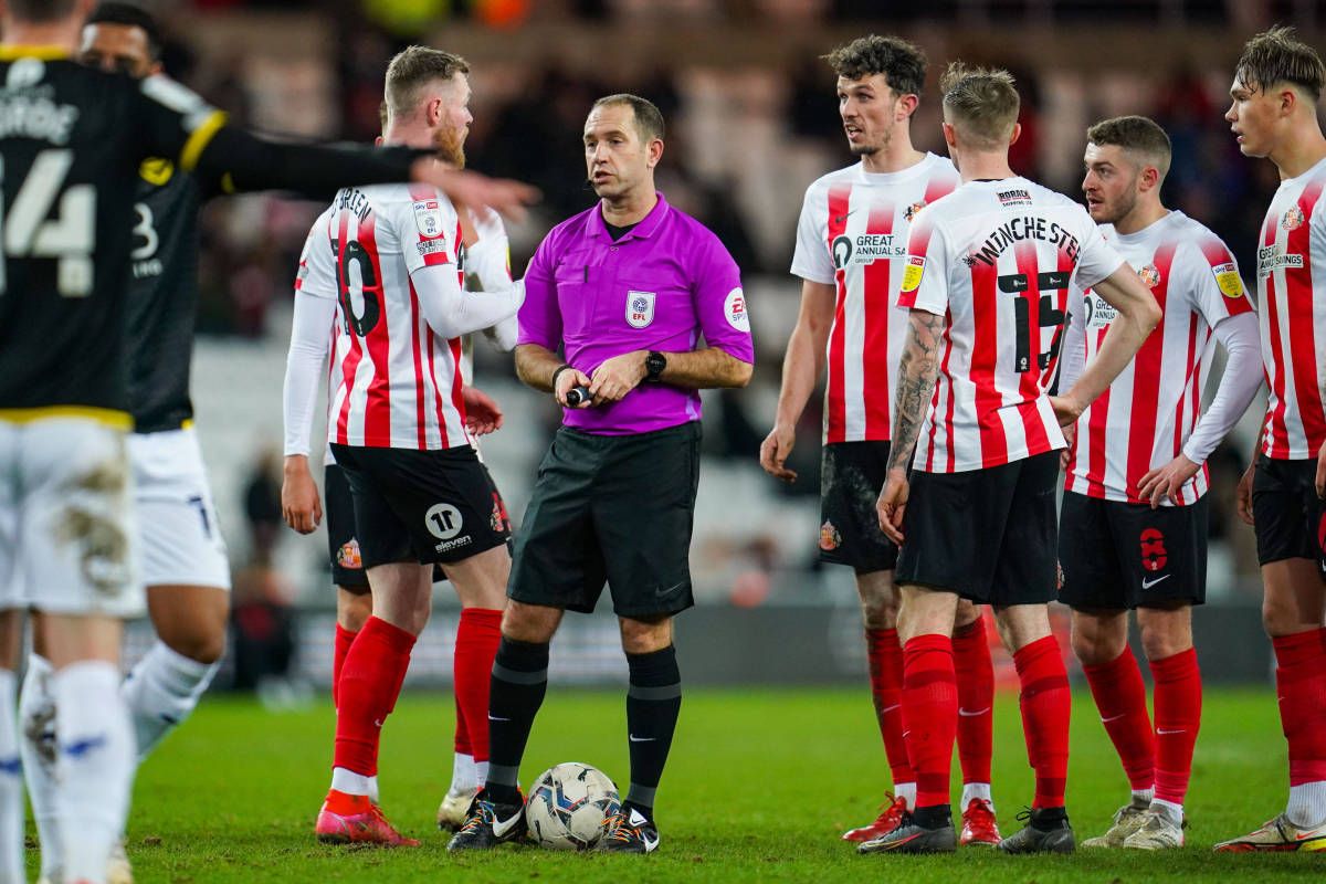 Sunderland vs Stoke City: Who is the referee? - Sports Illustrated ...