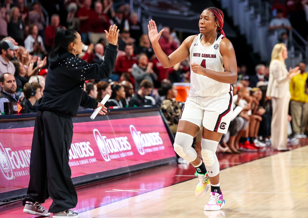 South Carolina's Women's Basketball Team Begin SEC WBB Tourney Play ...