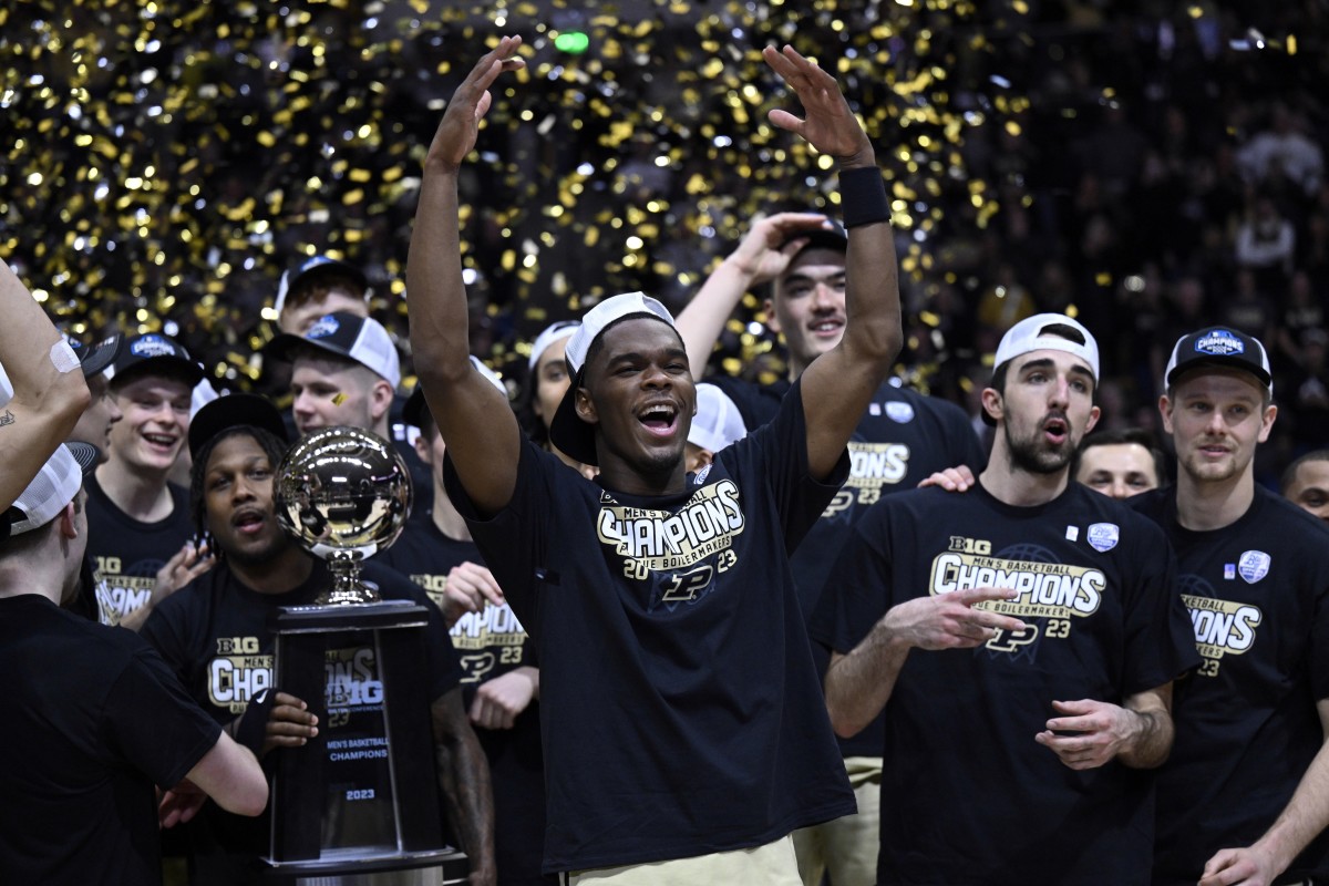 PHOTO GALLERY: Purdue Holds Off Illinois For 76-71 Win at Mackey Arena ...