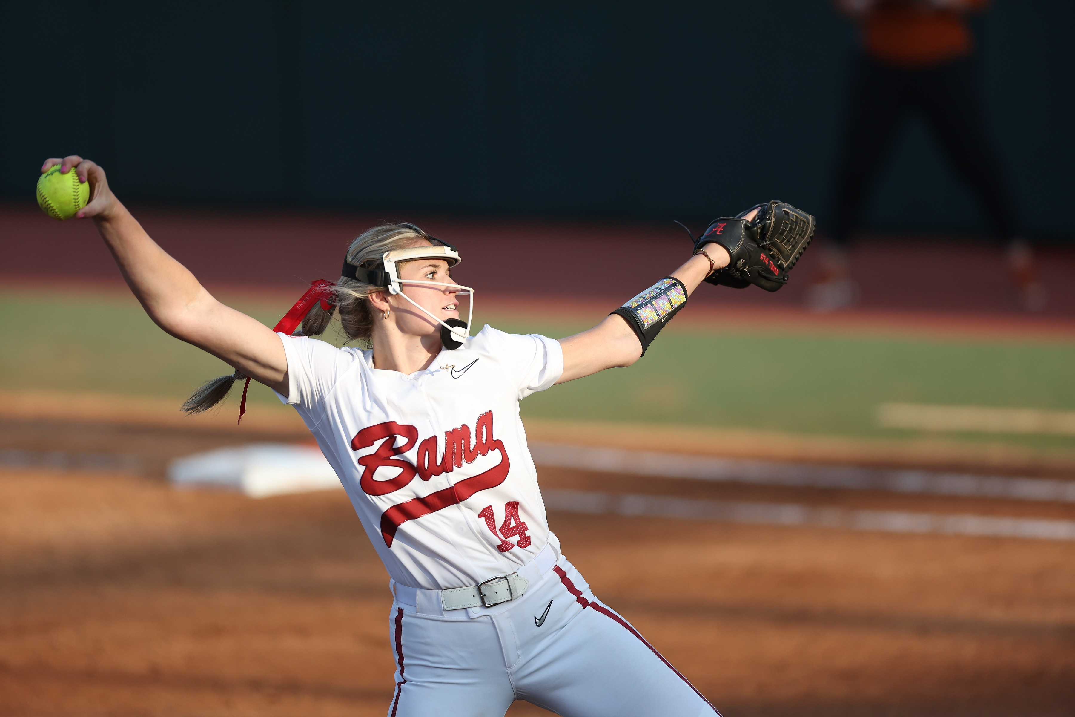 Comeback Falls Short as Alabama Softball Loses to Texas 5-3 - Sports ...