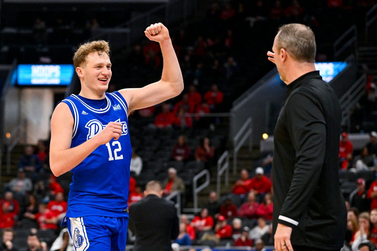 2024 NBA Draft: Drake’s Tucker DeVries' Great Start to the Season - NBA ...