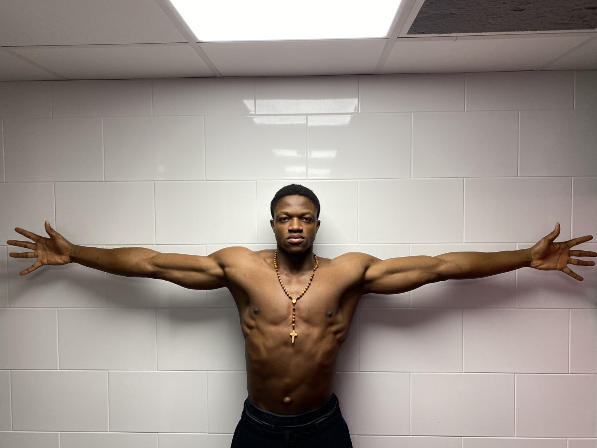 Georgia Football Offers the No. 1 Player, Emmanuel Okoye from England - Sports Illustrated ...