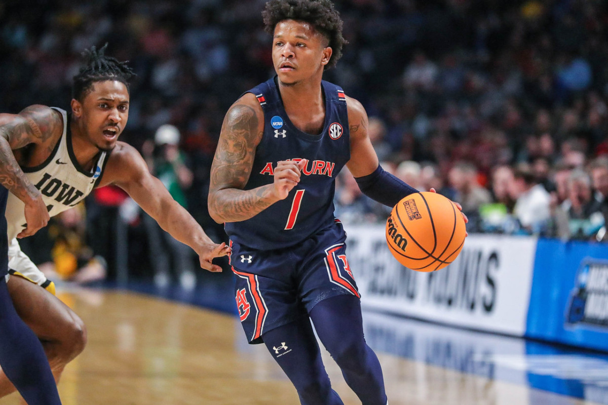 The best photos from Auburn basketball's NCAA Tournament win over Iowa ...