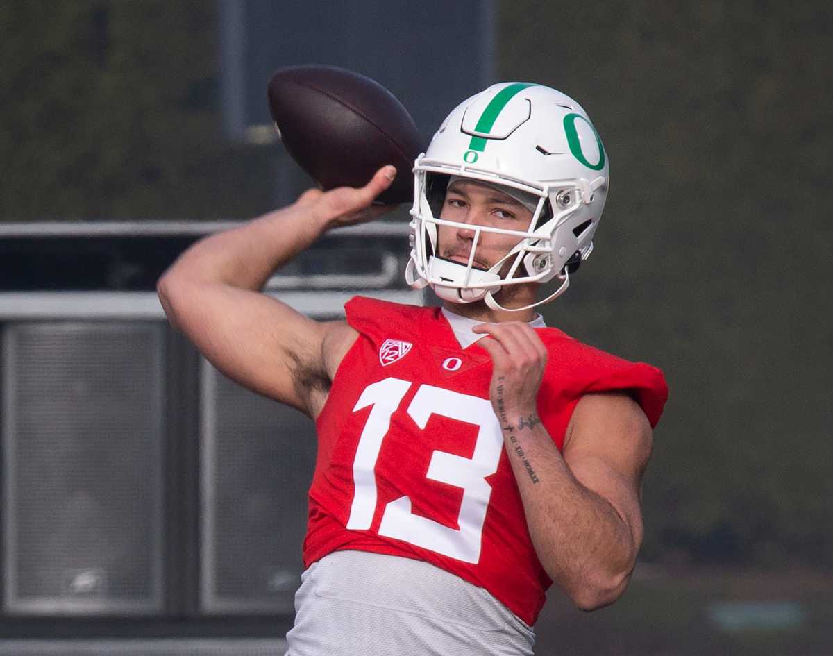 Oregon Football: Photos From Oregon's First Spring Football Practice of ...