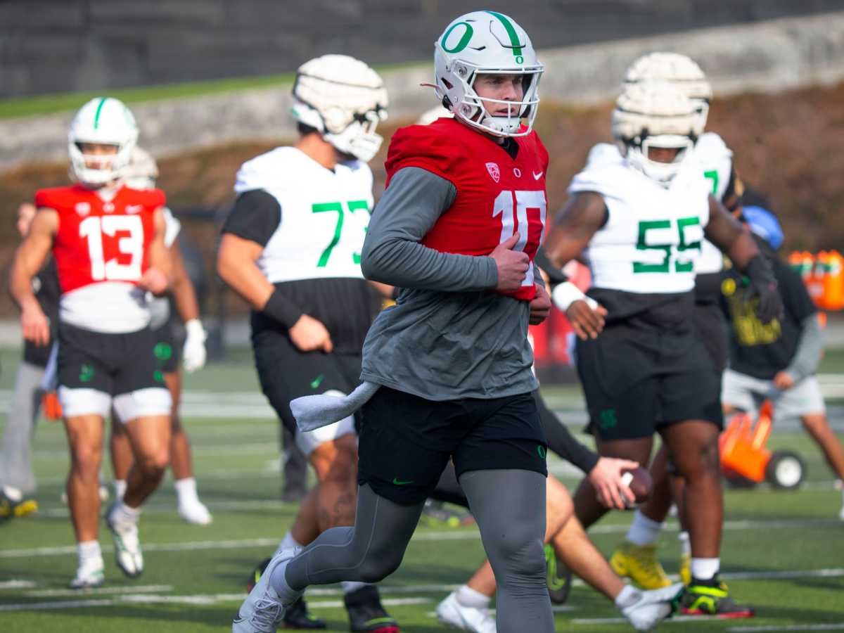 Oregon Football: Photos From Oregon's First Spring Football Practice of ...