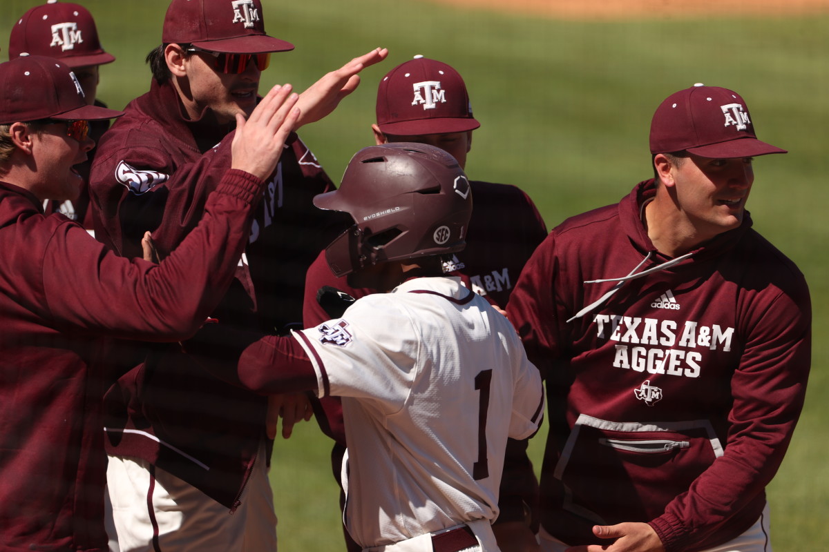 Texas A&M Aggies Look To Gain Ground In SEC at Tennessee Volunteers ...