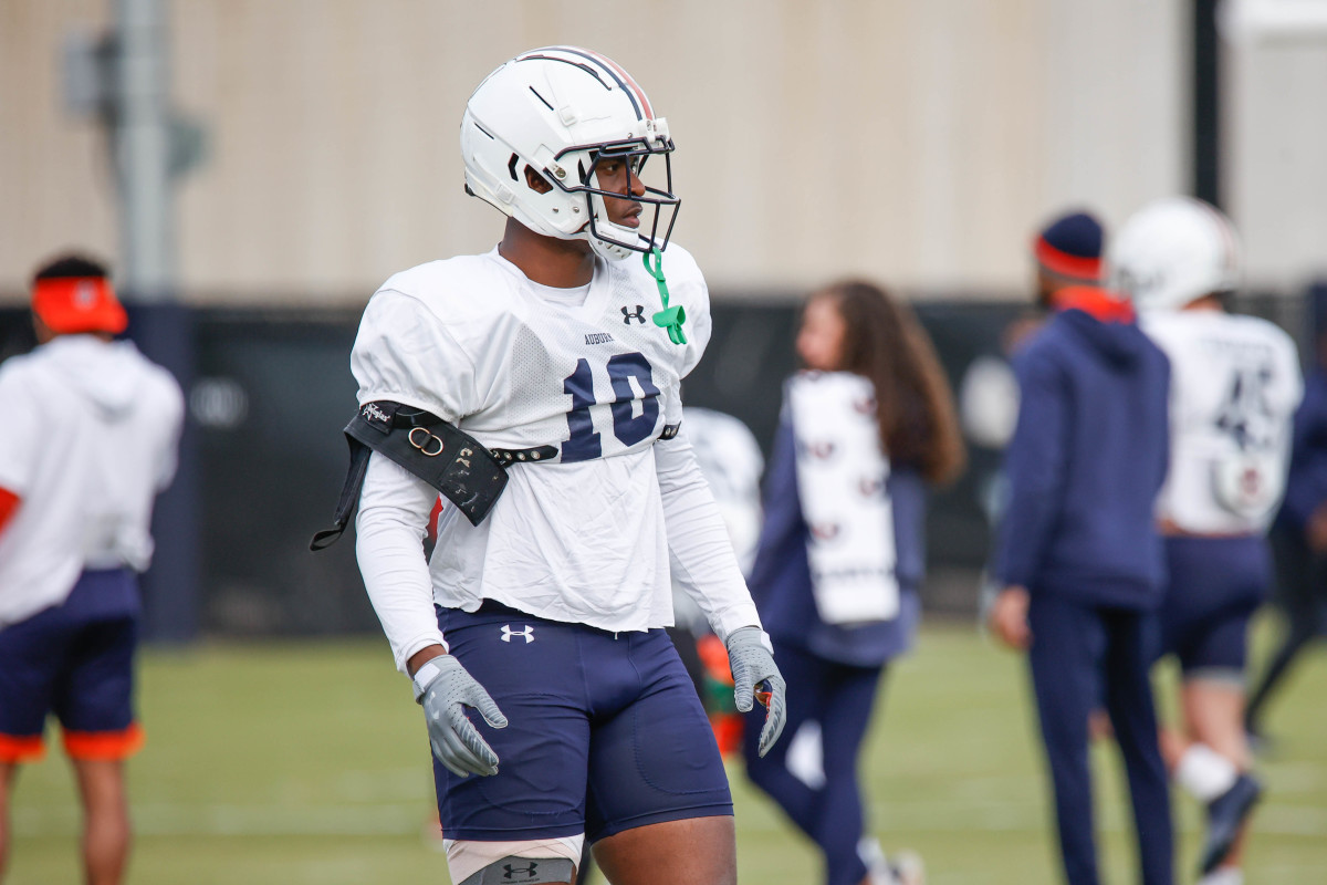 Predicting Auburn football's defensive depth chart entering fall camp ...