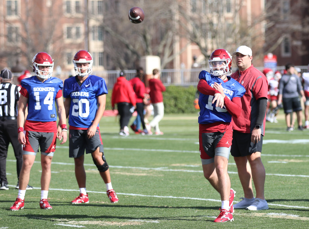How Oklahoma Quarterbacks Opened Spring Practice on Tuesday - Sports ...