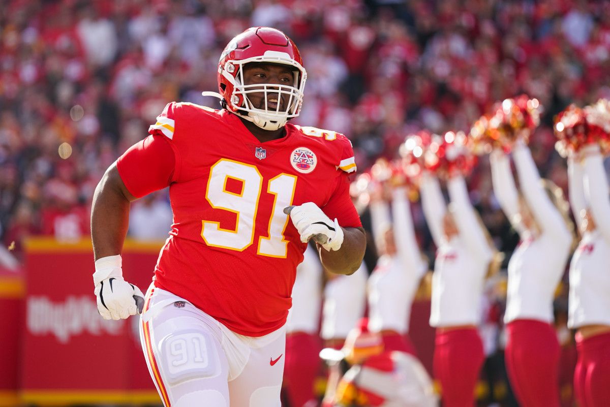 Former Seminole re-signs for sixth year with the Kansas City Chiefs ...