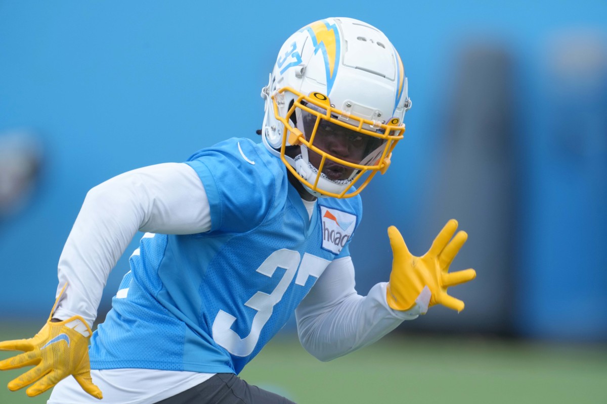 Chargers News: LA Re-signs DB Kemon Hall After 2 Seasons - Sports ...