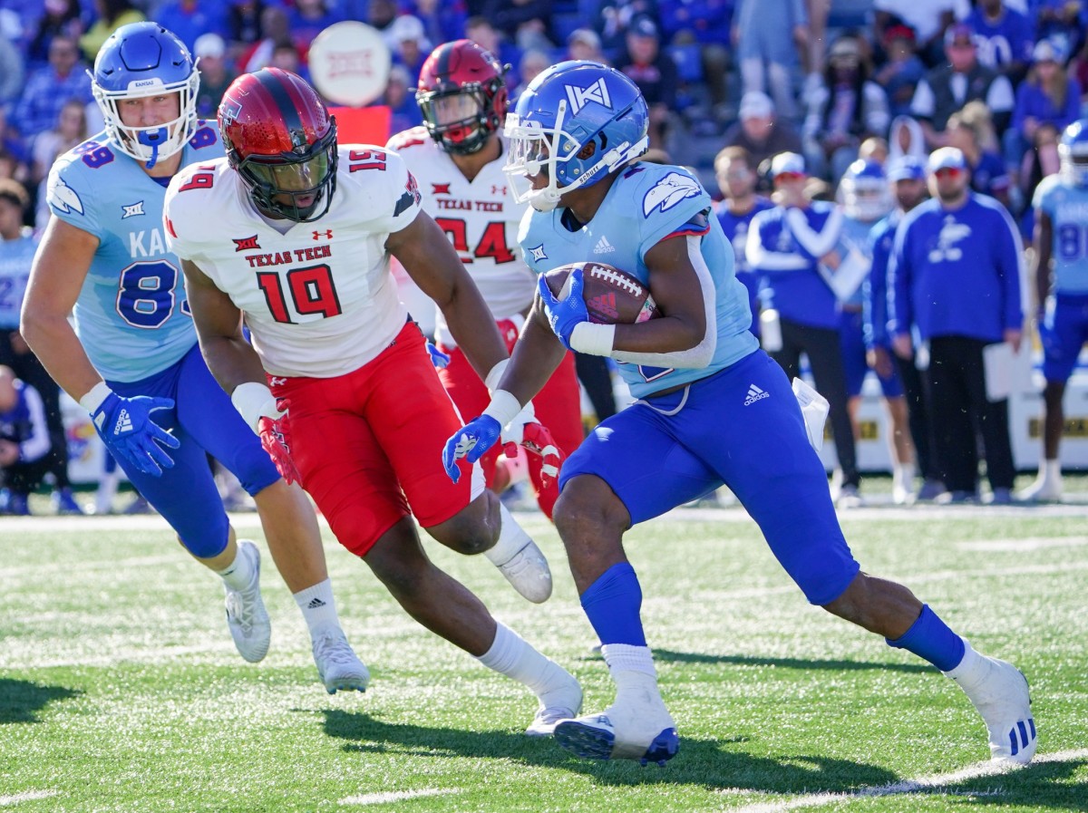 Titans At No.11 Look To Have Multiple Options - Sports Illustrated ...