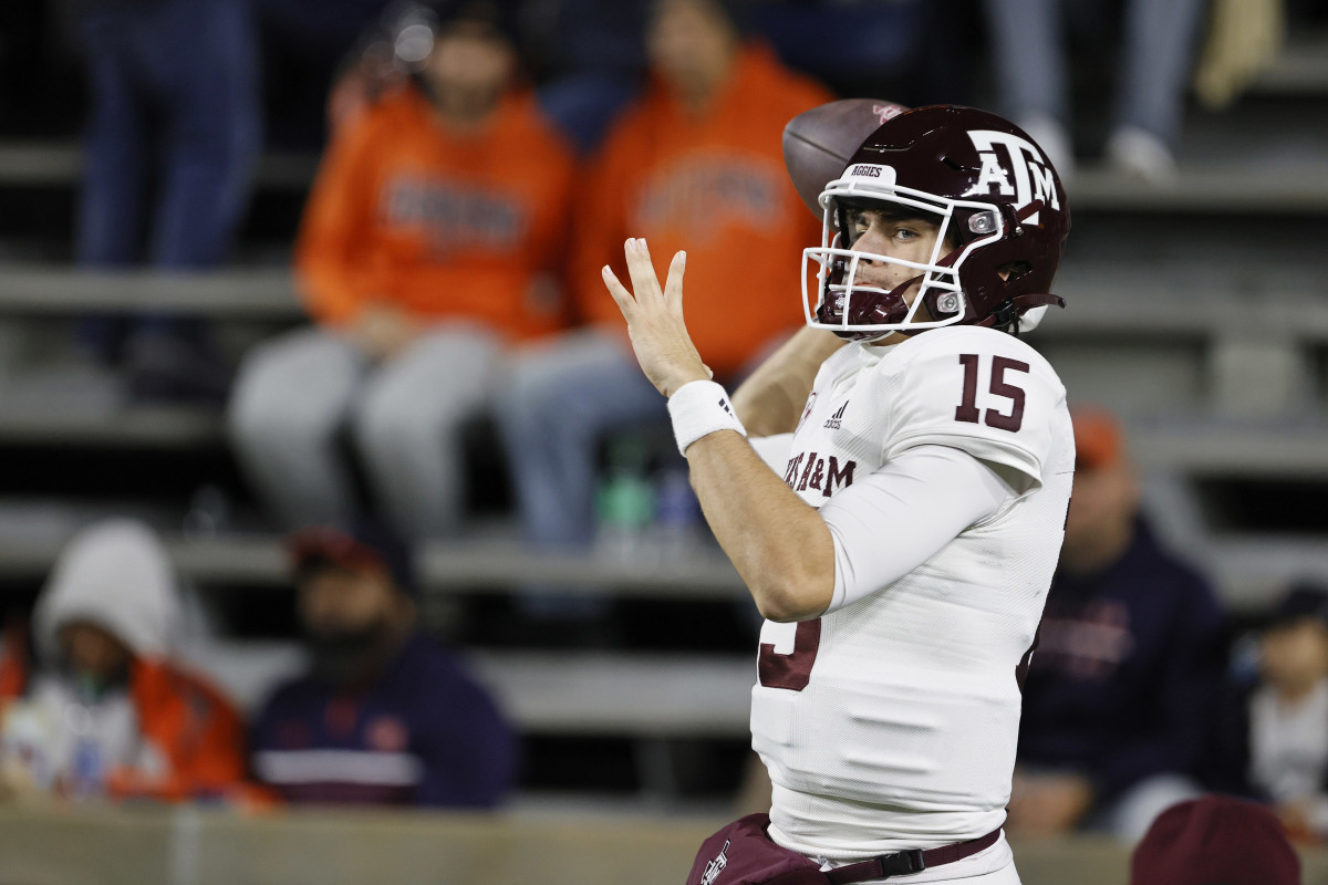 WATCH: Texas A&M Aggies QB Conner Weigman Throws First Touchdown Of ...