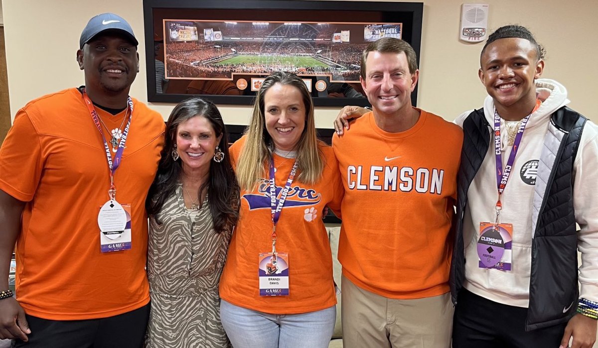 Clemson Football Makes Top 5 for 5-Star Quarterback - Sports ...