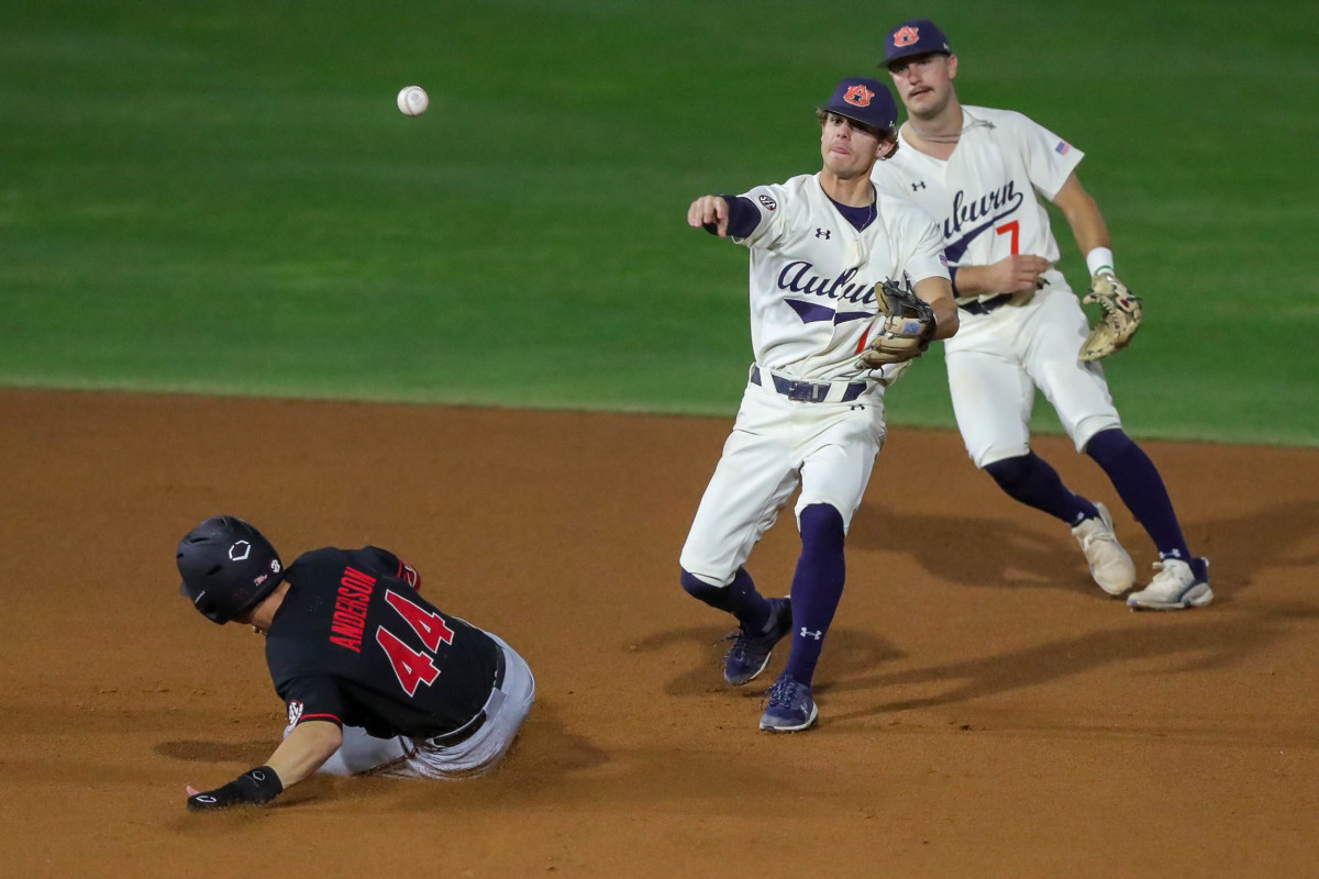 The best photos from Auburn baseball's win over Georgia - Sports ...