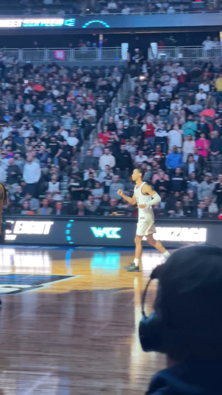 Gonzaga pregame introduction vs. UConn in Elite Eight - Gonzaga Nation