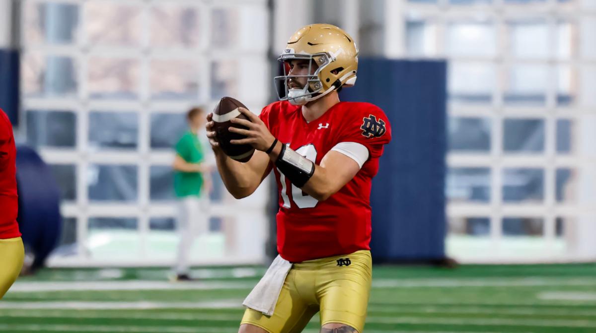 Notre Dame's Sam Hartman Ranked As The 7th Best Returning QB In College ...