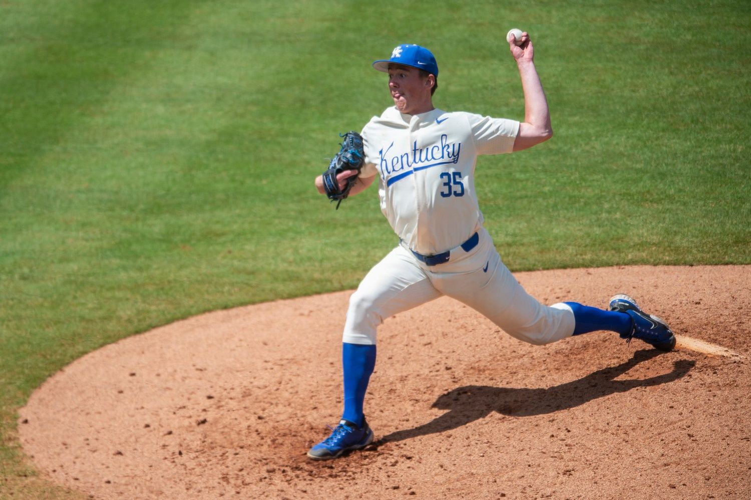 Tyler Bosma Deals Six Scoreless as No. 18 Kentucky Run-Rules Mizzou 10 ...