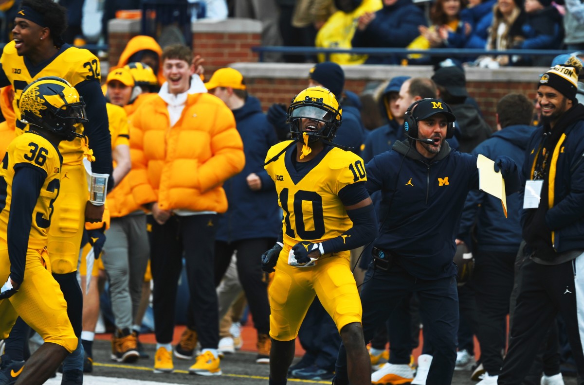 Photo Gallery: Michigan Football Spring Game - Sports Illustrated ...