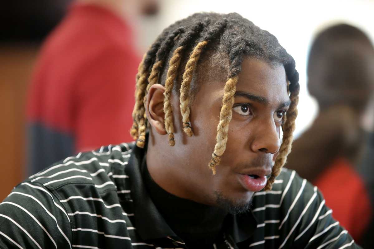 Oklahoma LB Dasan McCullough Enjoying Challenge of Learning OU's ...