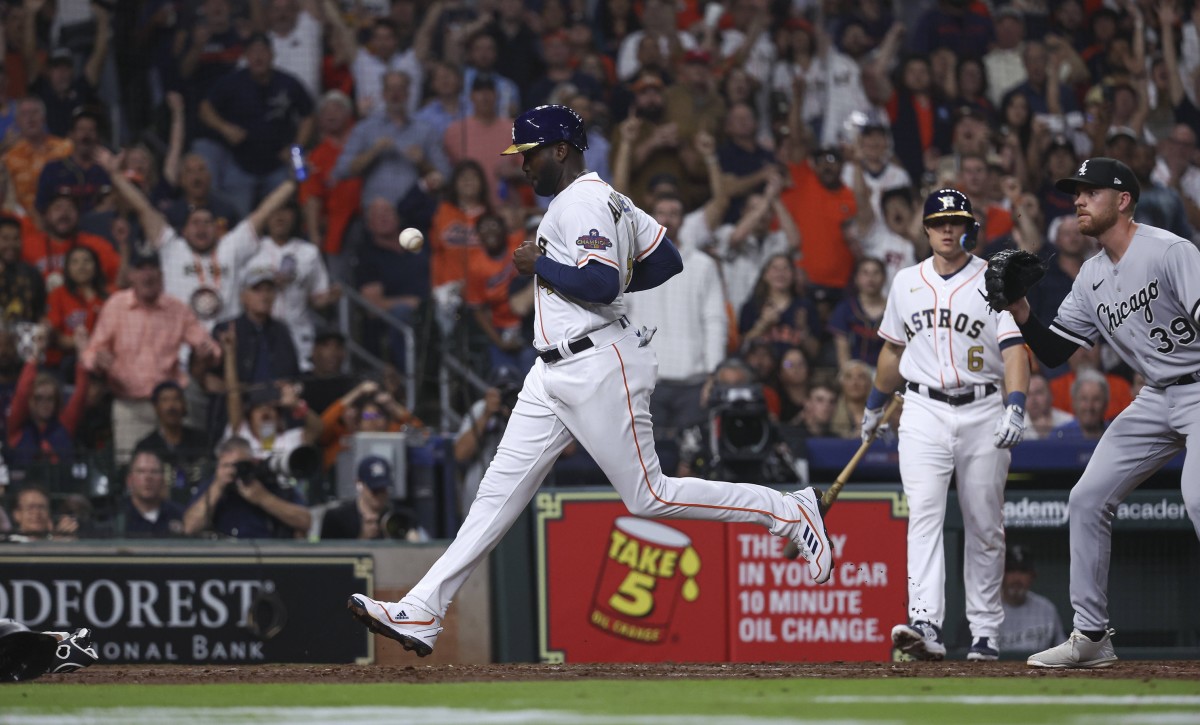 WATCH: Astros' Yordan Álvarez Hits 435-Foot Game-Tying HR - Fastball