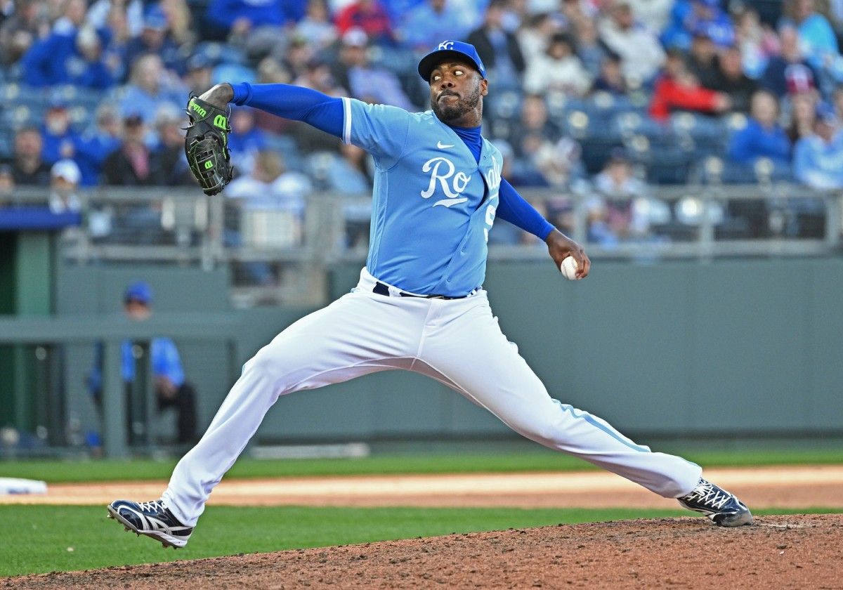 Aroldis Chapman Pitching Mechanics