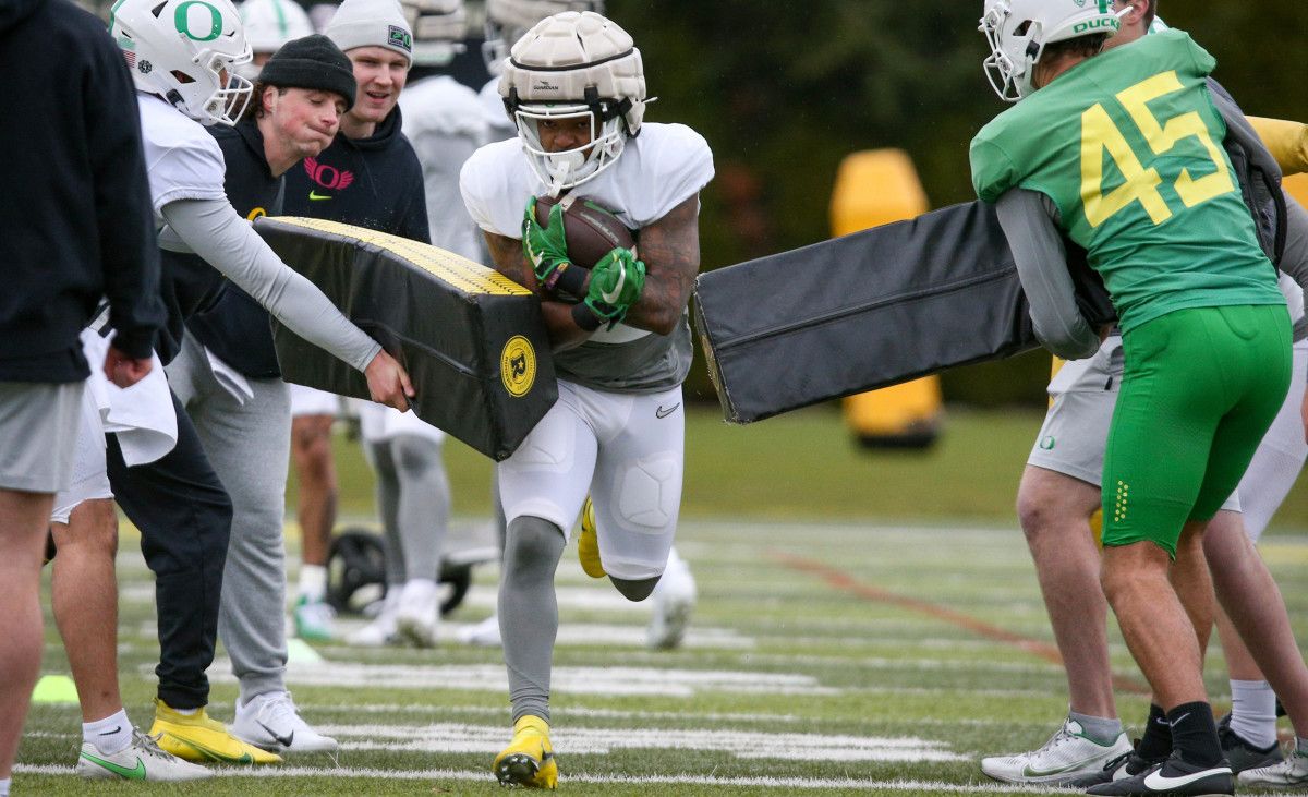Oregon Football Notebook April 4, 2023: Spring Practice Resumes in ...