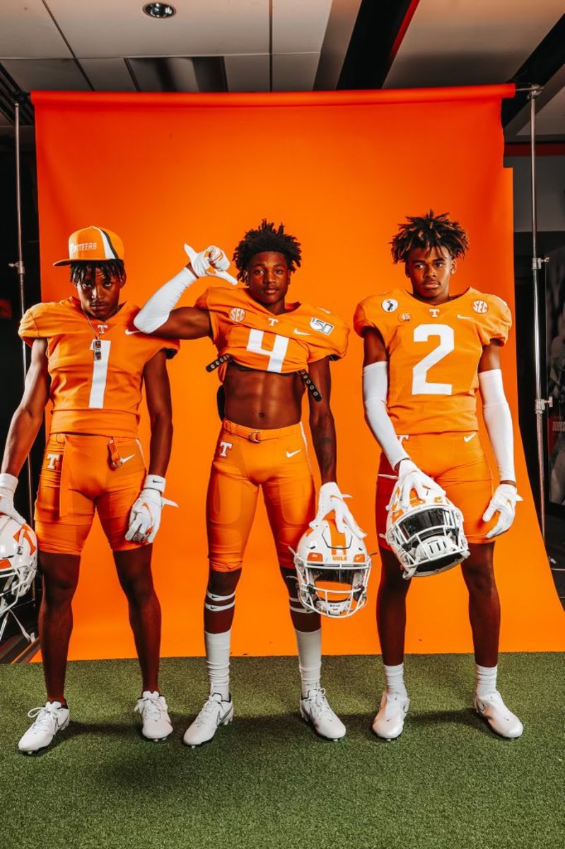Shamar Arnoux Commits To Tennessee Football - Sports Illustrated ...