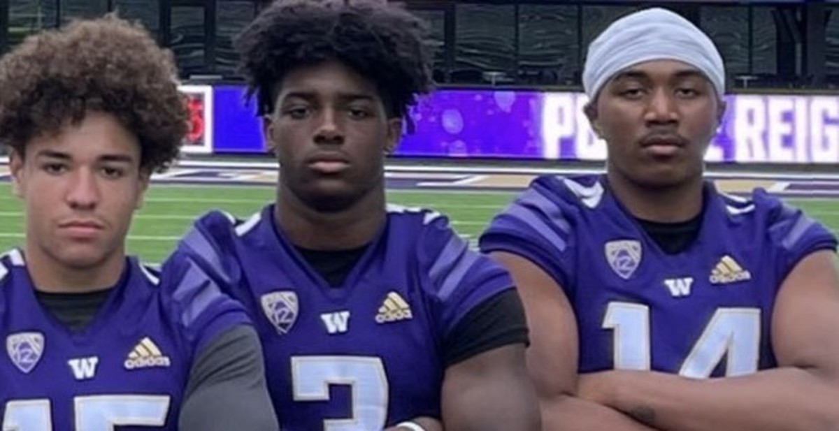 Huskies Extend Offer to Local LB Ahead of his Time - Sports Illustrated ...