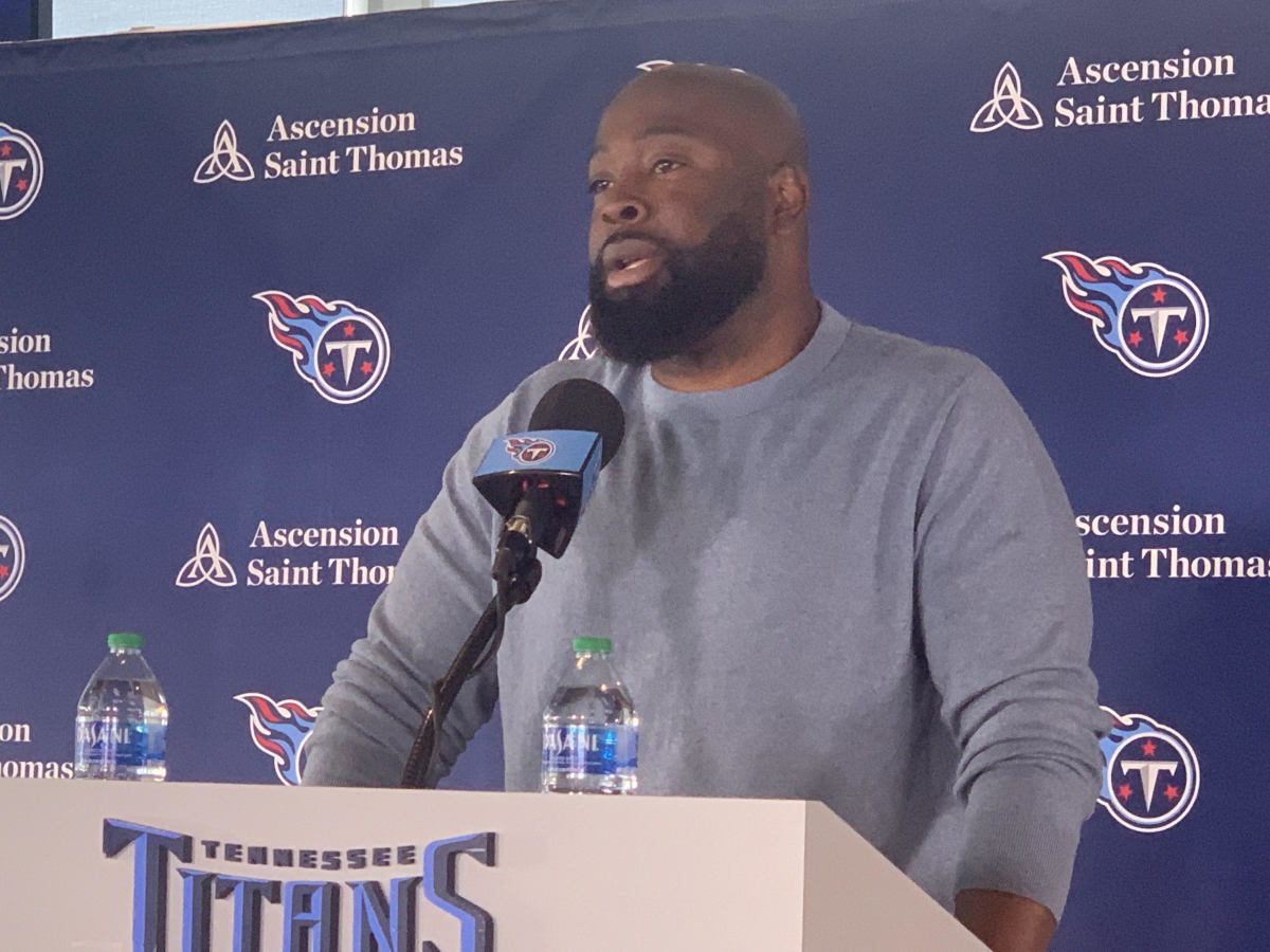 Carthon, Vrabel: Simmons A 'Model' And 'Embodies' A Titan - Sports ...