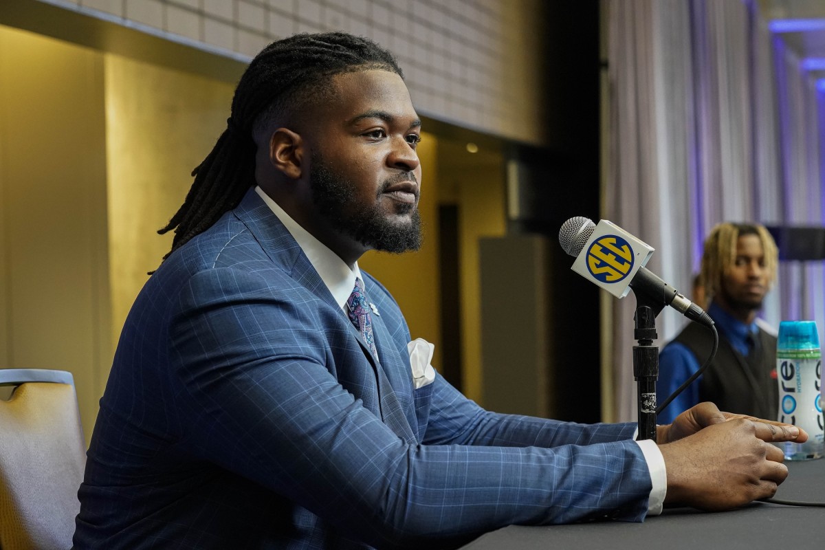 Kenneth Horsey Finalist for Pop Warner College Football Award - Sports ...