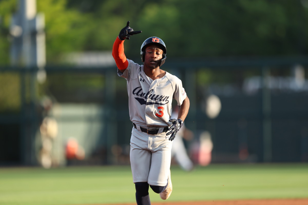 Takeaways: Excellent Auburn pitching leads to a 2-1 win for the Tigers ...