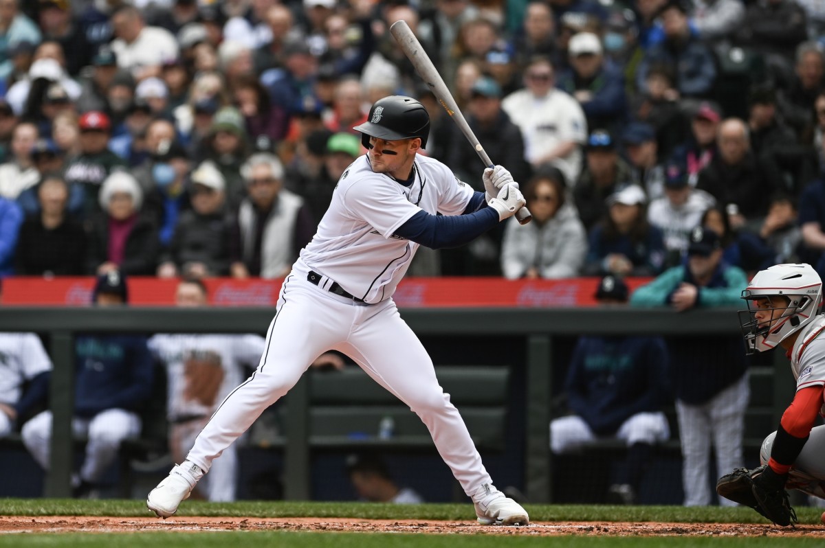 WATCH: Seattle Mariners' Jarred Kelenic Homers in Fourth Straight Game ...