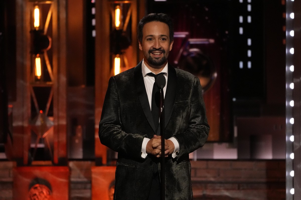 TWINS: 'Hamilton' Star Lin-Manuel Miranda Attends Cousin Jose Miranda's Game Sunday - Fastball