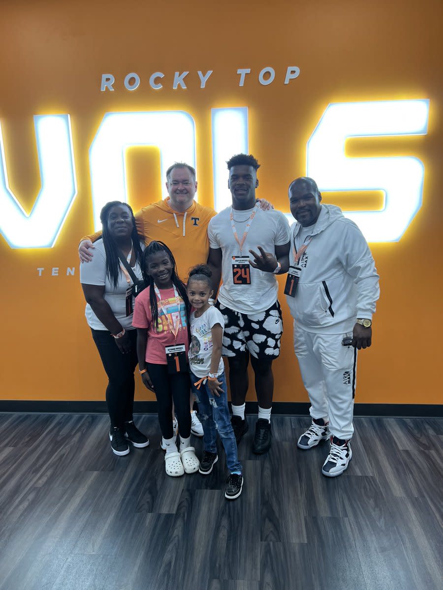 Braylen Russell Narrows Recruitment, Includes Tennessee Football ...