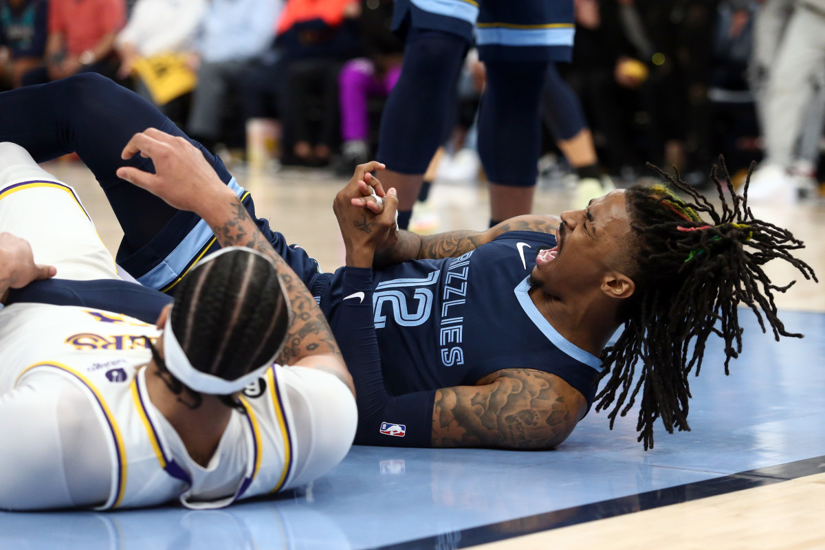 Lakers Injury Report: Grizzlies' Ja Morant Barely Used Hurt Arm ...