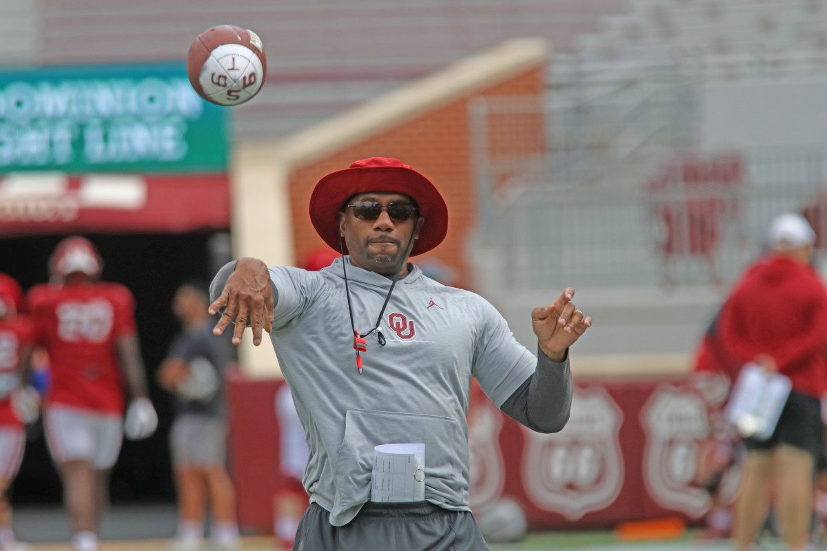 How Wide Receivers Coach Emmett Jones Has Hit the Ground Running at ...