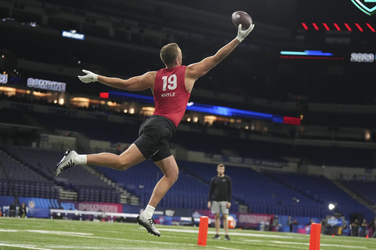 Titans Add Value Pick In Cincinnati Tight End Josh Whyle - Sports ...