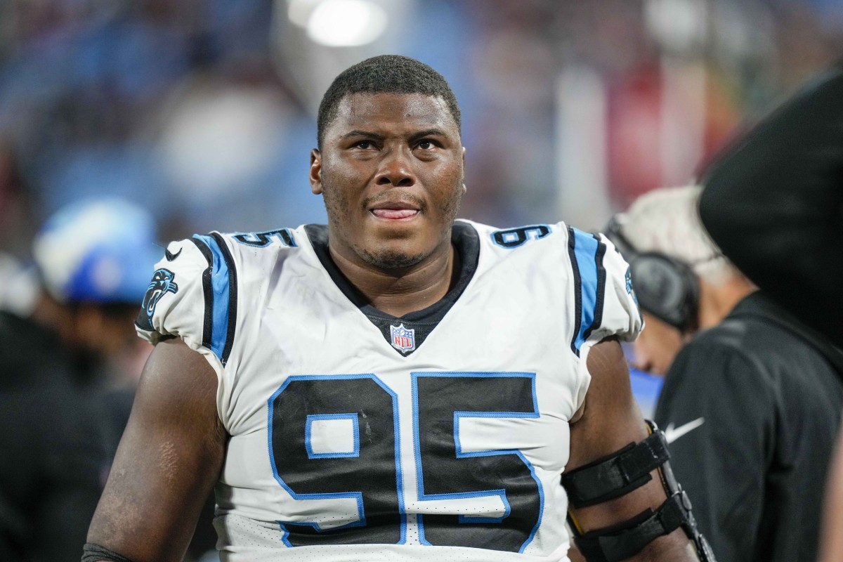 Carolina Panthers Pick Up Fifth-Year Option on DT Derrick Brown ...
