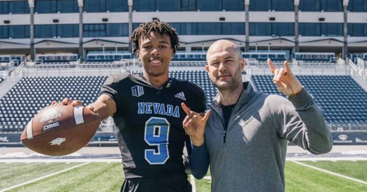 Huskies Play the Name Game, Stock Up on Guys Christened Davis - Sports ...