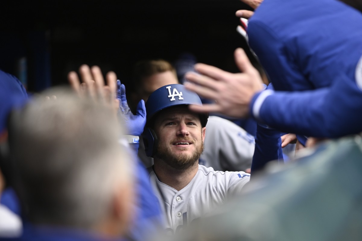 WATCH: Dodgers Sweep Phillies Thanks to Max Muncy Walk-Off Grand Slam ...