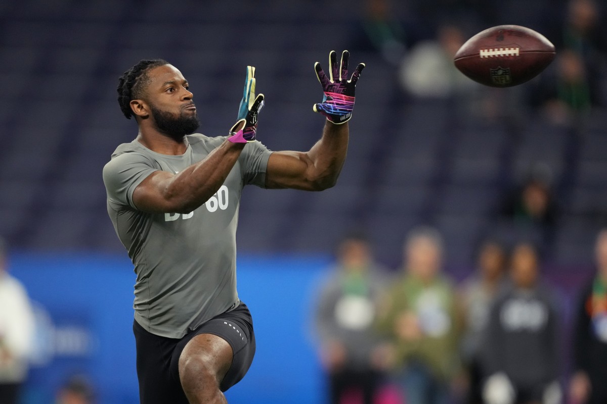 Las Vegas Raiders' Christopher Smith II resembles a fellow Raider - Sports Illustrated Las Vegas ...