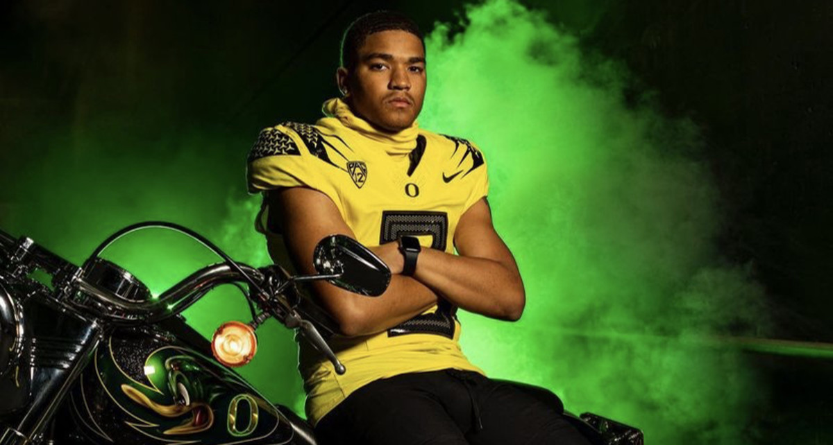 Oregon Recruiting: Oregon QB Commit Michael Van Buren Hard at Work ...
